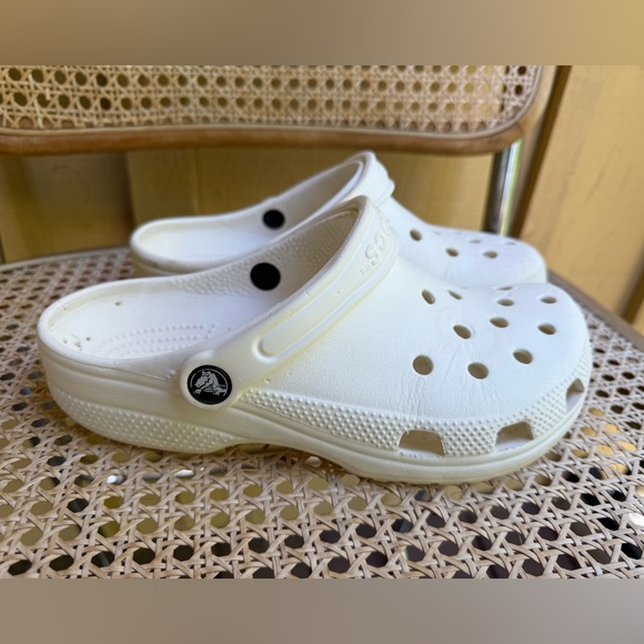CROCS | Shoes | White Crocs Size 7 | Poshmark